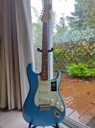 Best Stratocaster Colors - 11 Most Popular Strat Colors!