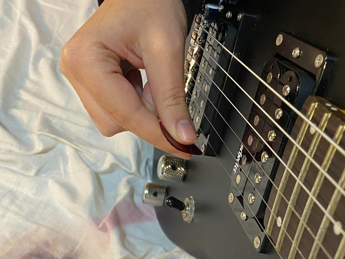 The Ultimate Picking, Fingerpicking, and Hybrid Picking Guide!