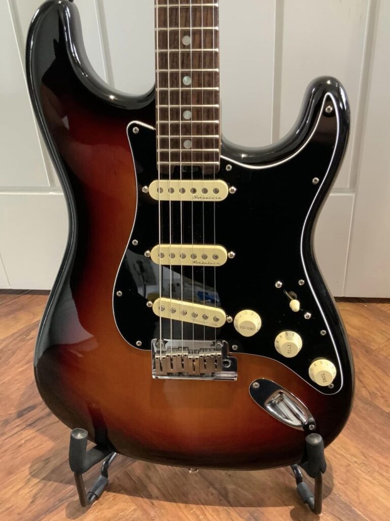 Best Noiseless Strat Pickups for a Hum-free Stratocaster Sound