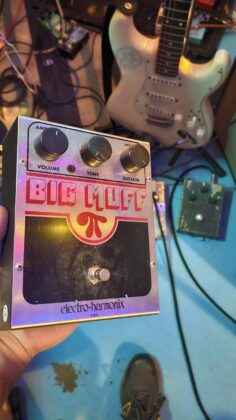 My Tryst with the Russian – Is It the Best Big Muff Pedal in Existence?
