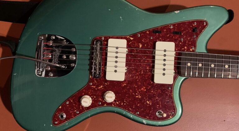 6 Best Jazzmaster Pickups – Based on Actual Testing by a Nerd!