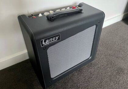 Best Lightweight Guitar Amps for Gigging – Move Bulk-free!